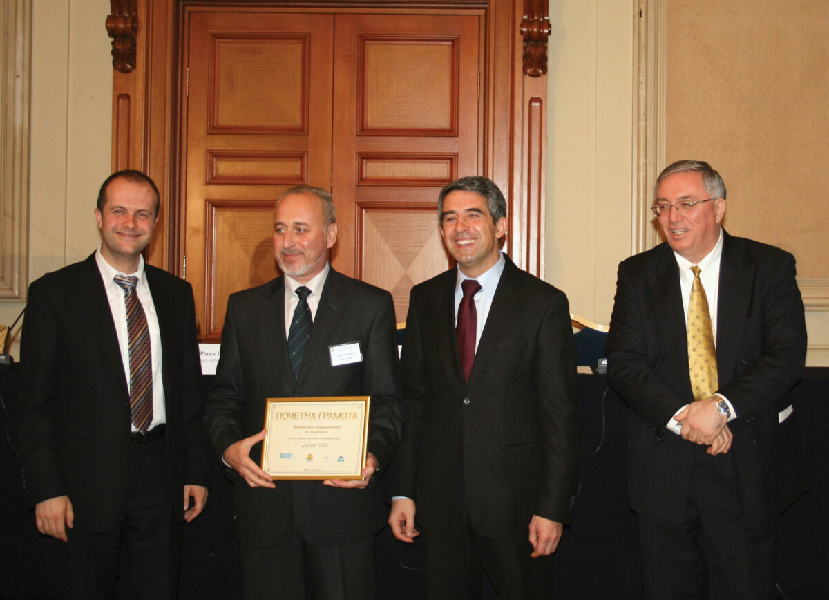 За нас - TechnoLogica